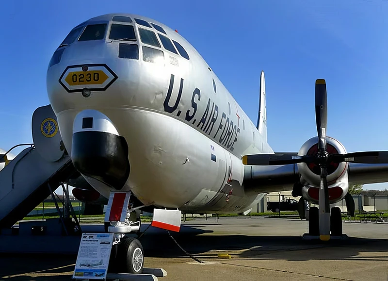 Boeing KC-97 Stratofreighter - Photos & Videos - NET-MAQUETTES