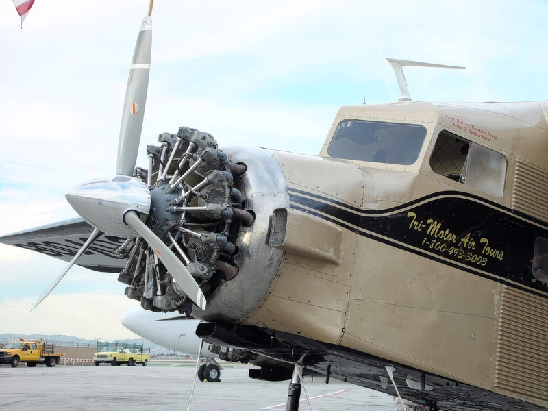 Stout Bushmaster 2000 - Photos & Videos - NET-MAQUETTES