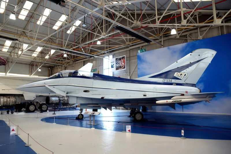 British Aerospace EAP - Photos & Video - NET-MAQUETTES